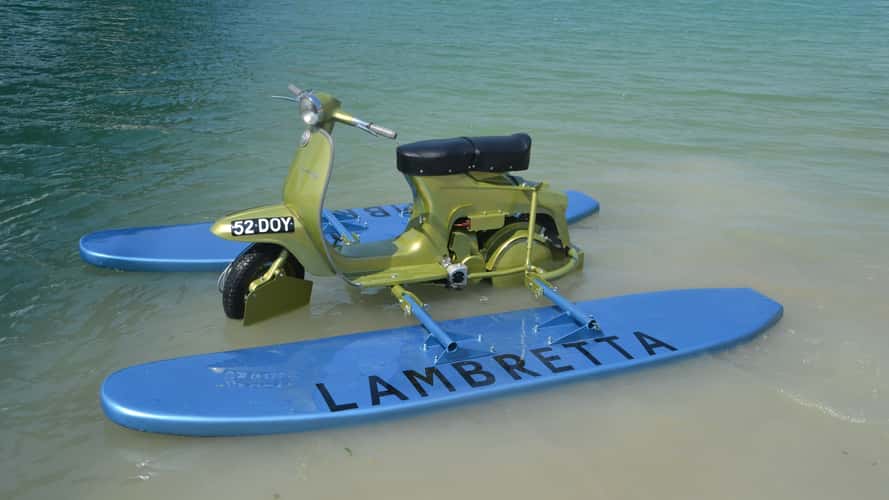 Observe the start-up of a 1978 Suzuki-powered Wetbike, now refreshed ...
