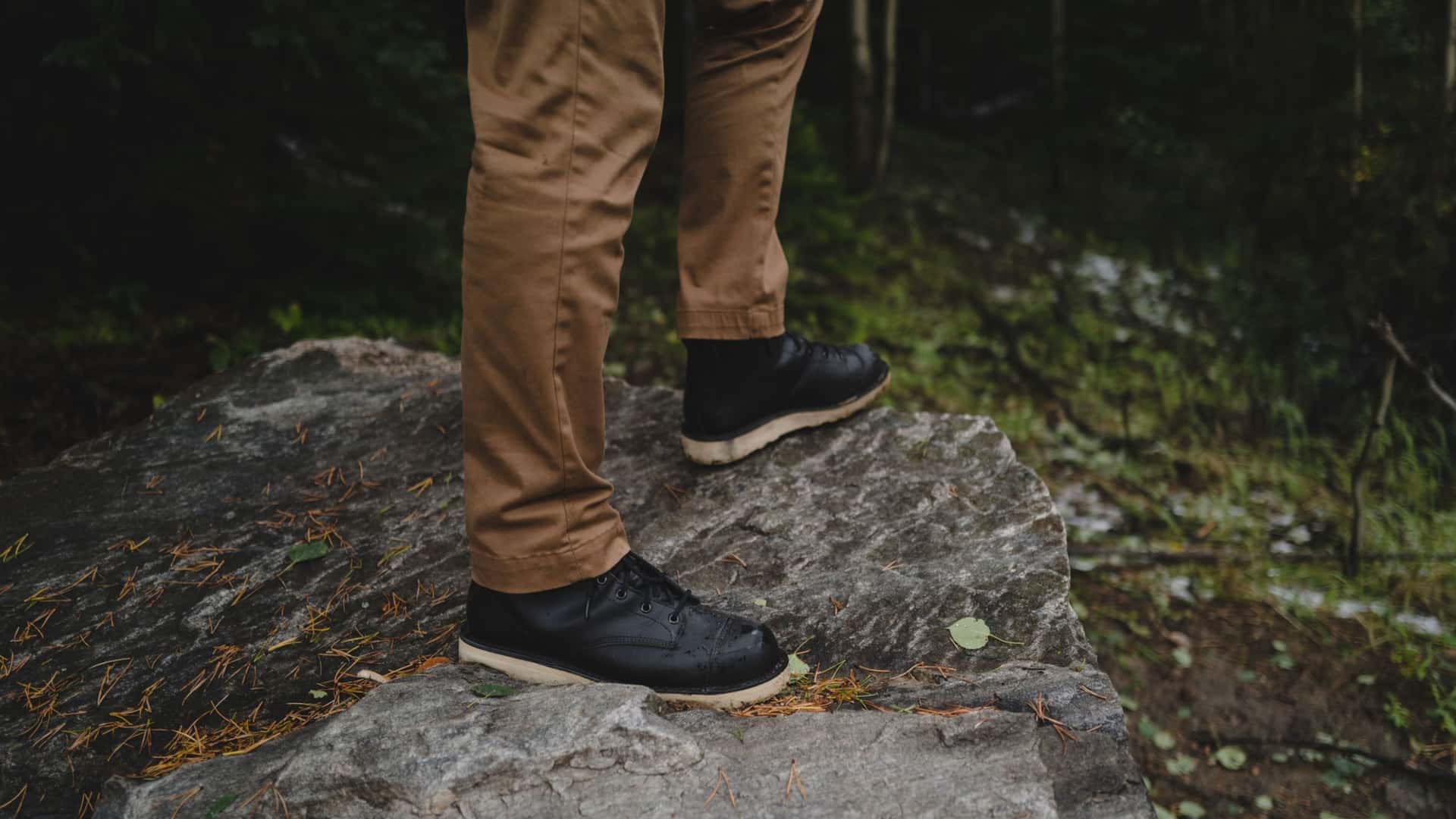 Danner has made a comeback in the game with their new Moto GTX boots ...