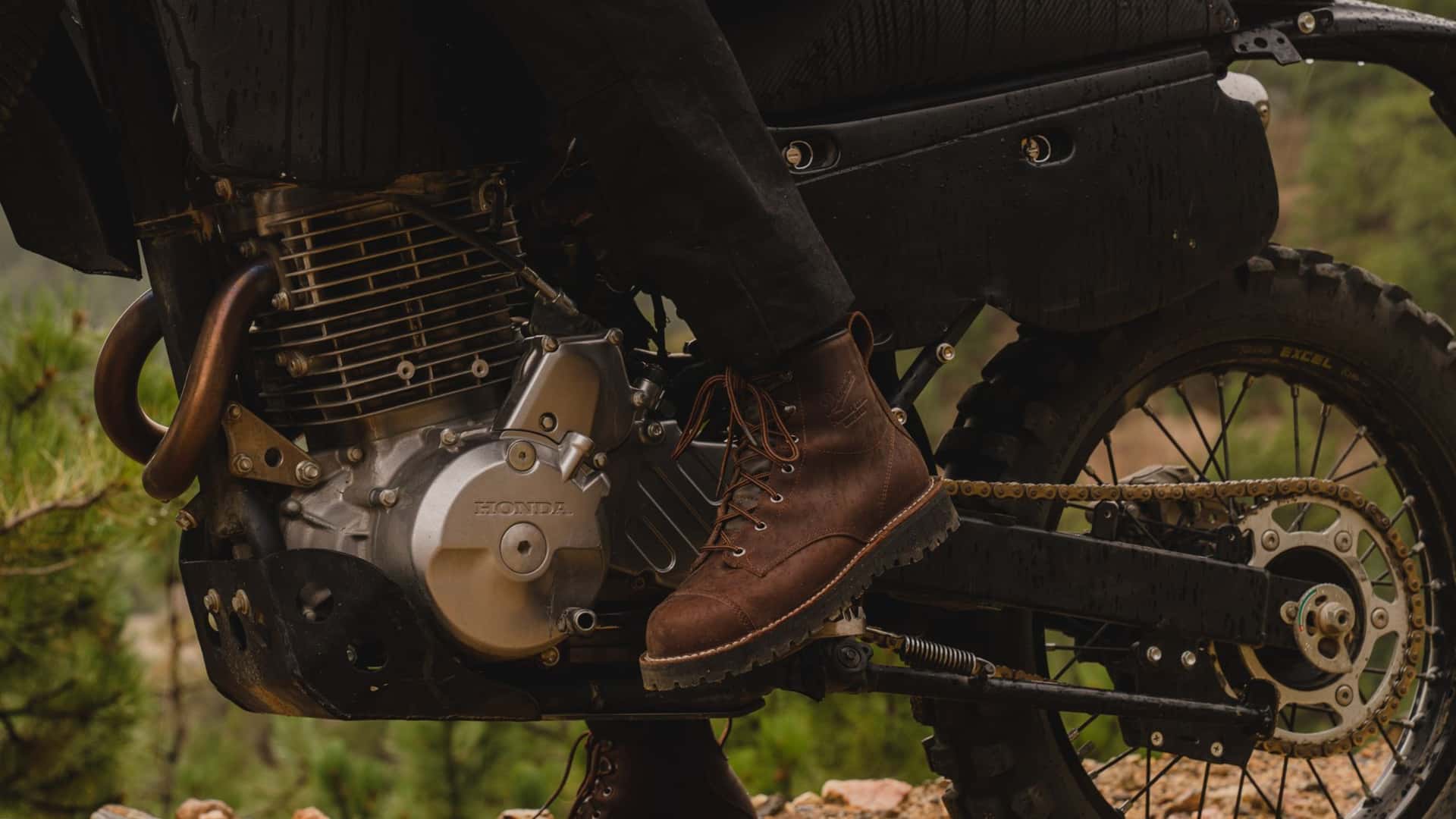 Danner has made a comeback in the game with their new Moto GTX boots ...